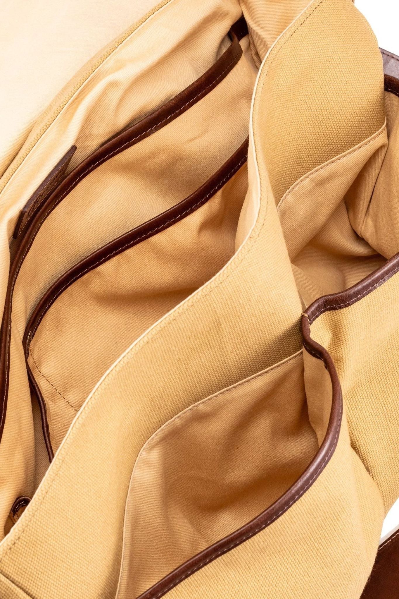 Acadia Messenger Bag - Ivy Cove Montecito